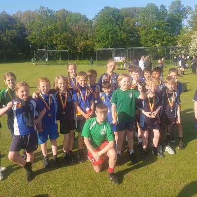 Upton Junior School - Home